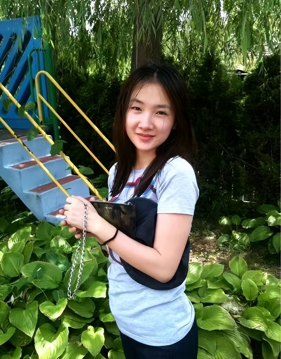 Zhu Yawen and his wife have gone through a ten-year itch. What is the life status of their first ...