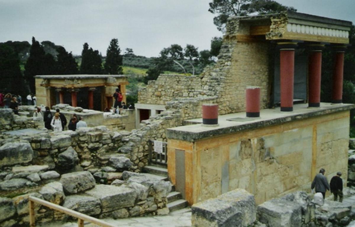 How did the Cretan War start, and how did it change Crete and Greece ...