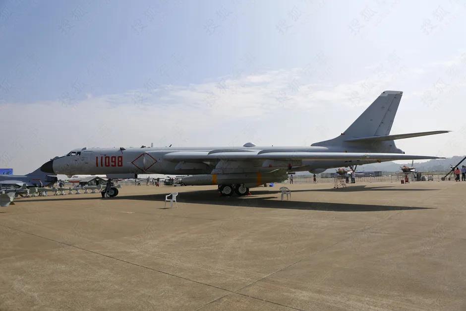 The H-6K+YJ-12 cannot sink the aircraft carrier strike group and needs ...