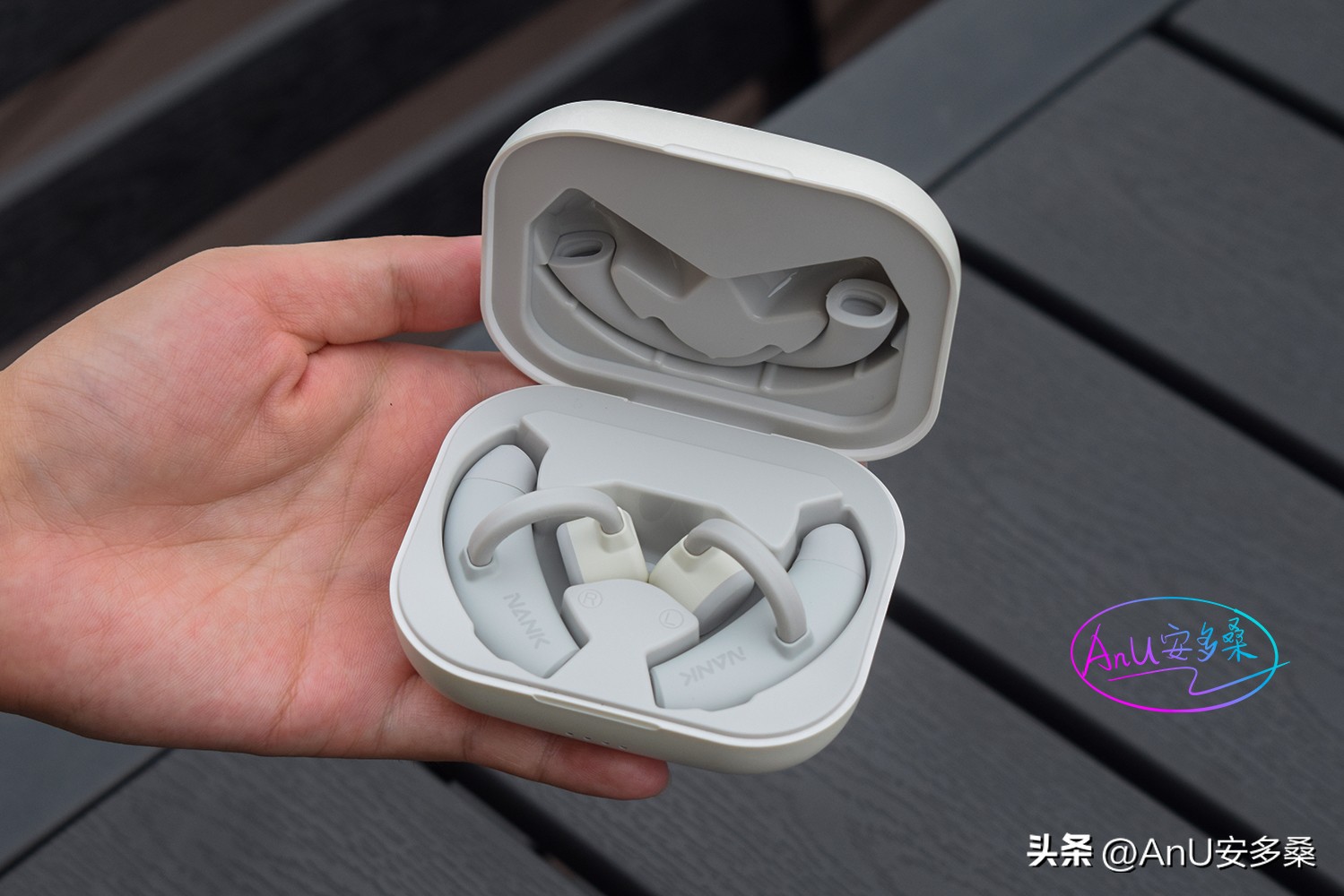 NANK OE: A new form of sports headphones - iNEWS