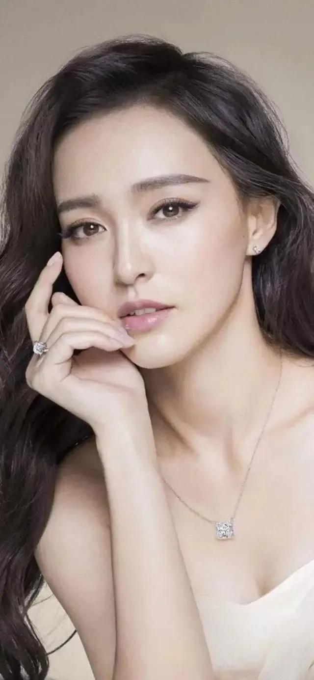 Lin Yuner, Zhao Liying, Tang Yan, Zhao Lusi, Nazha - iNEWS