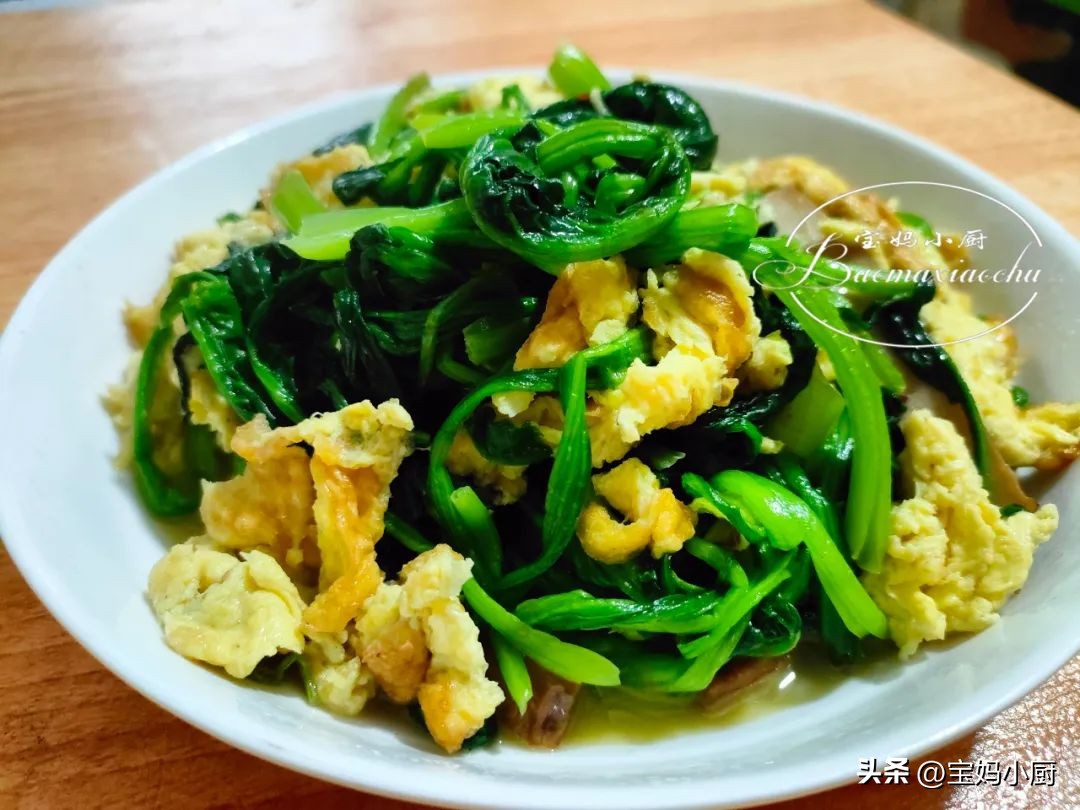 Dinner for a family of four, 2 dishes and 1 soup, home-cooked and ...