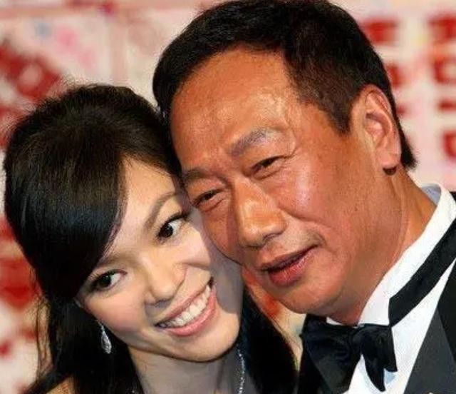 She squeezed out Carina Lau and Lin Chi-ling, and gave birth to three ...