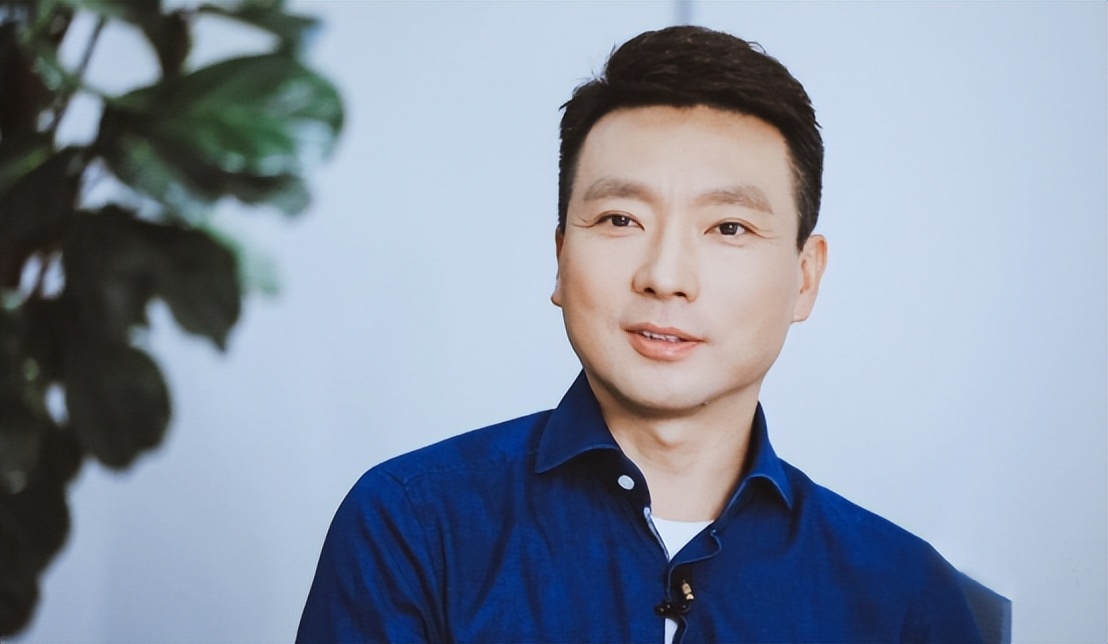 CCTV's male anchor fell into a labor shortage, Kang Hui and Ren Luyu ...