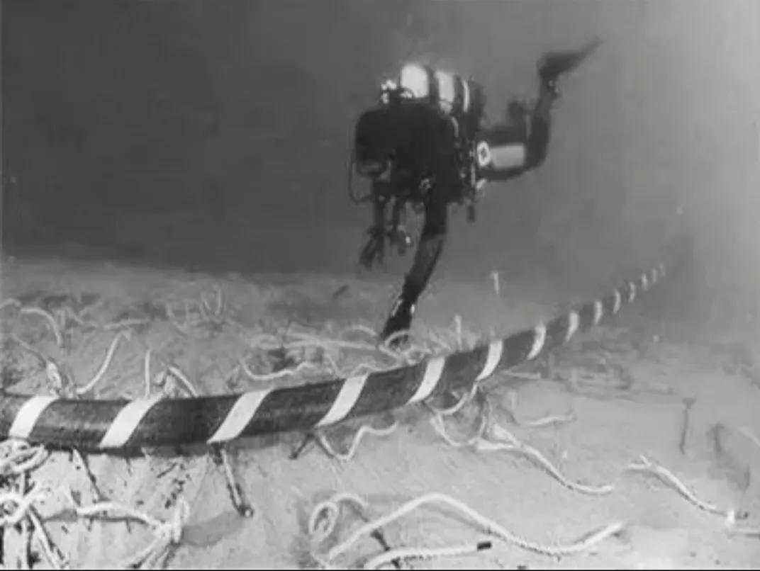 American frogman made new contributions: the submarine cable in Lofoten ...