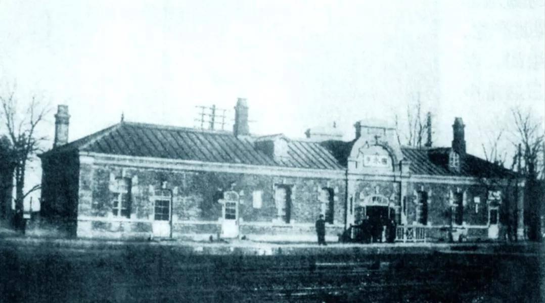 Dalian Railway Station_Once known as the first station in Asia - iMedia
