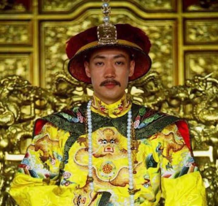 Jiaqing asked Heshen: Can you spend the money you are greedy for?After ...