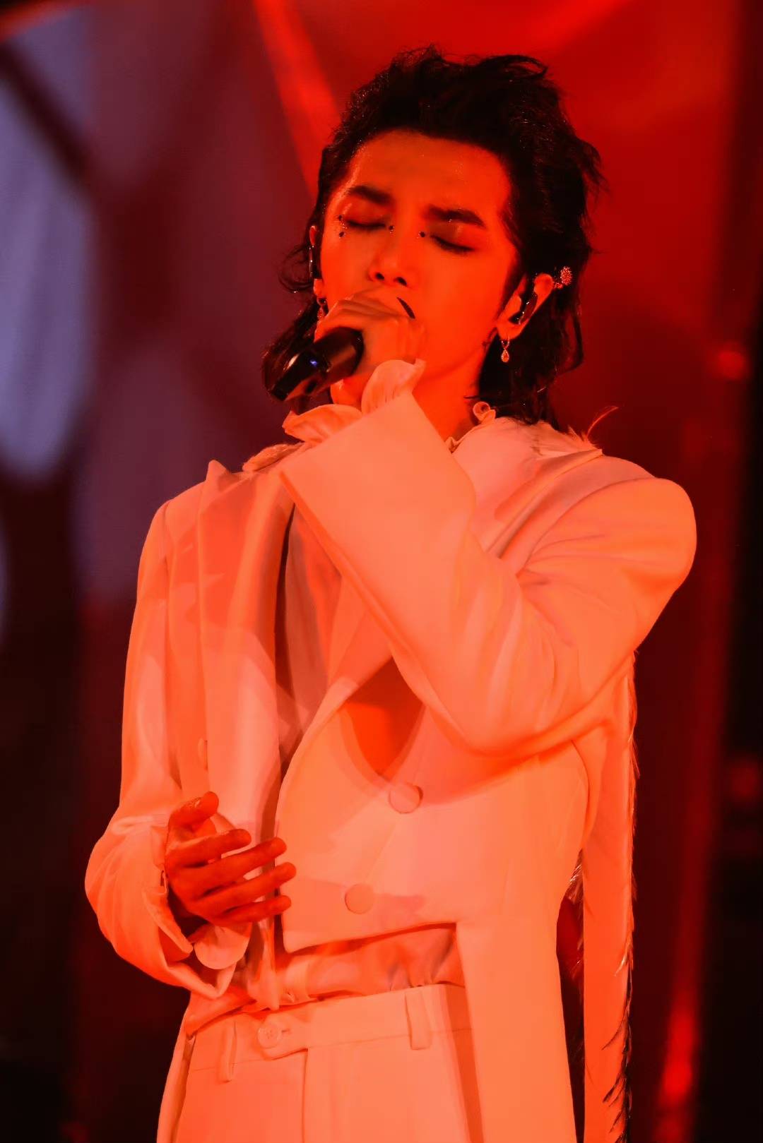 Hua Chenyu's "Mad Asylum" Concert LIVE Exposure Switching Angle of View ...