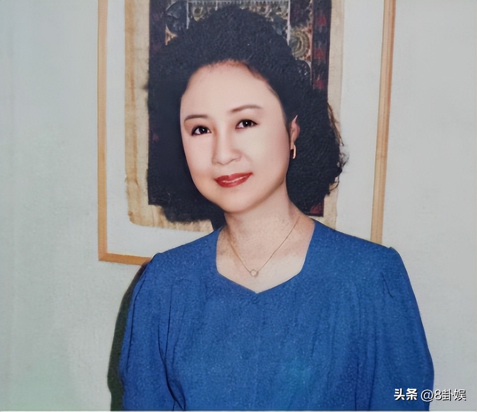 85-year-old Qiong Yao: Second marriage and junior high position, buried her husband with flowers ...