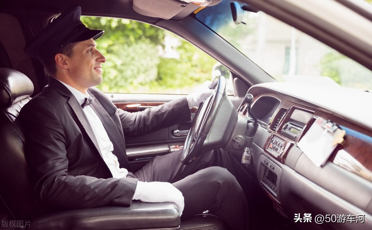 Why are the drivers who drive good cars very polite and qualified? - iMedia