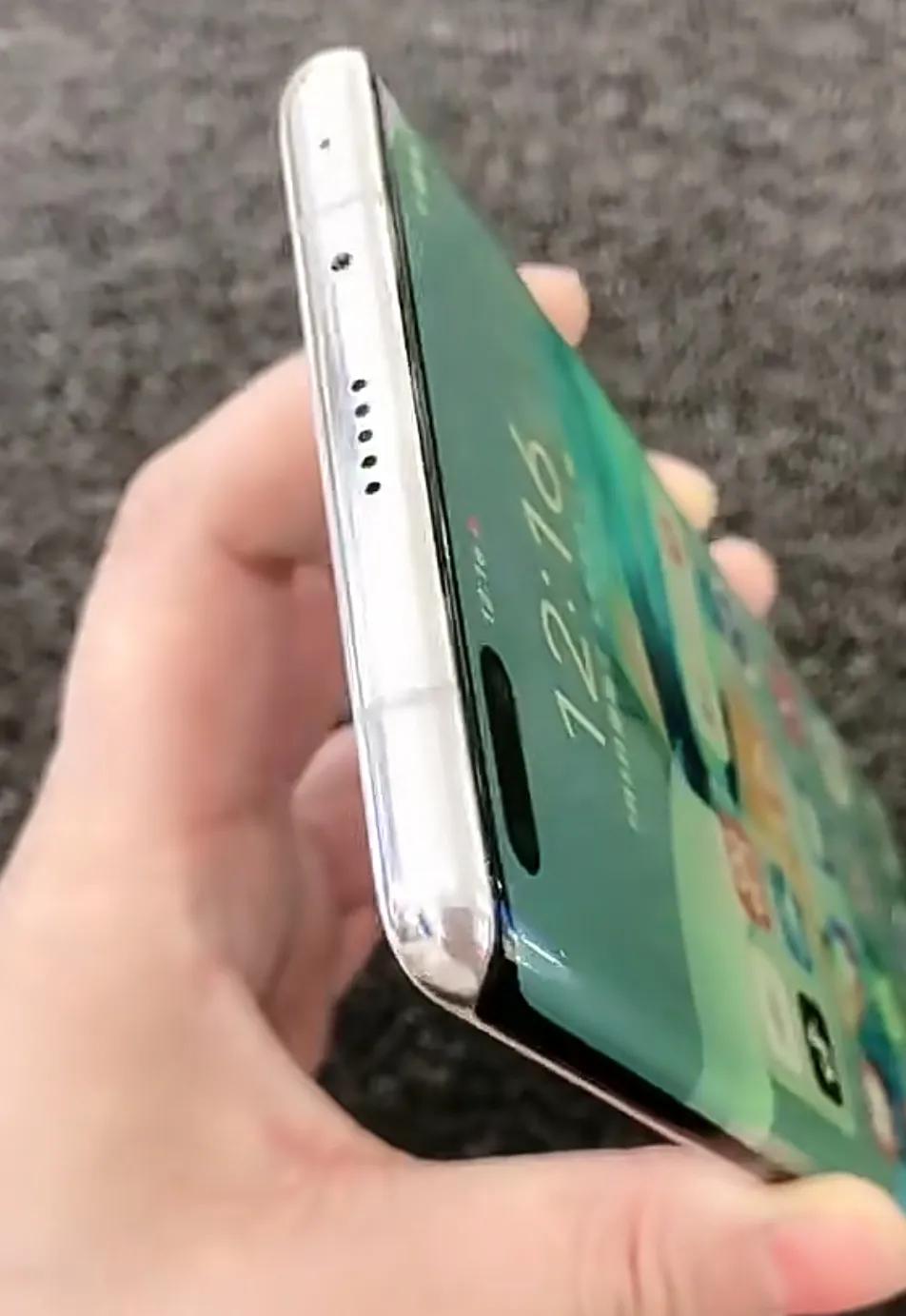 This is a Huawei mate 40 Pro, Huawei's flagship 5G mobile phone, I ...