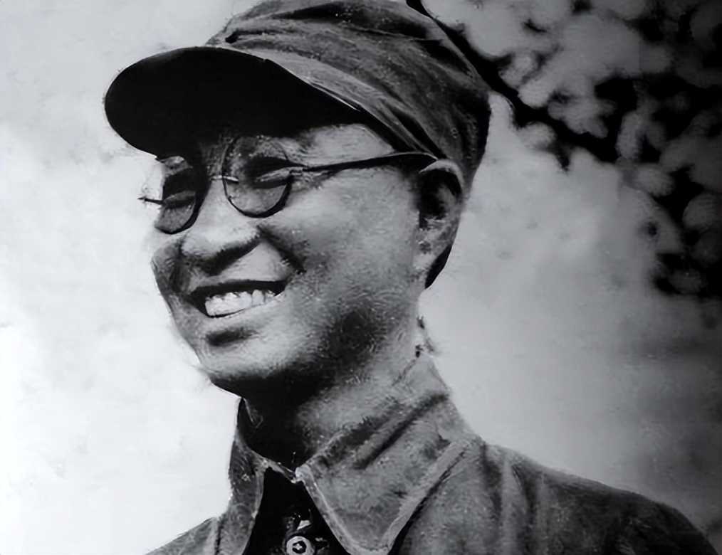 General Chen Geng passed away early, Li Kenong threw his glass and said ...