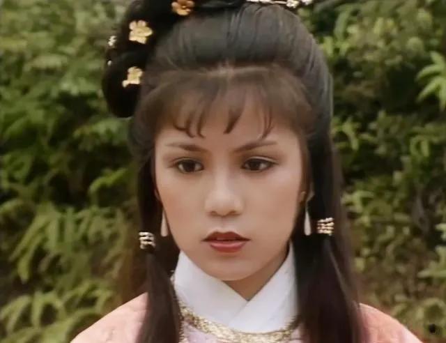 Also playing Huang Rong, some are eccentric, some have both talents and ...