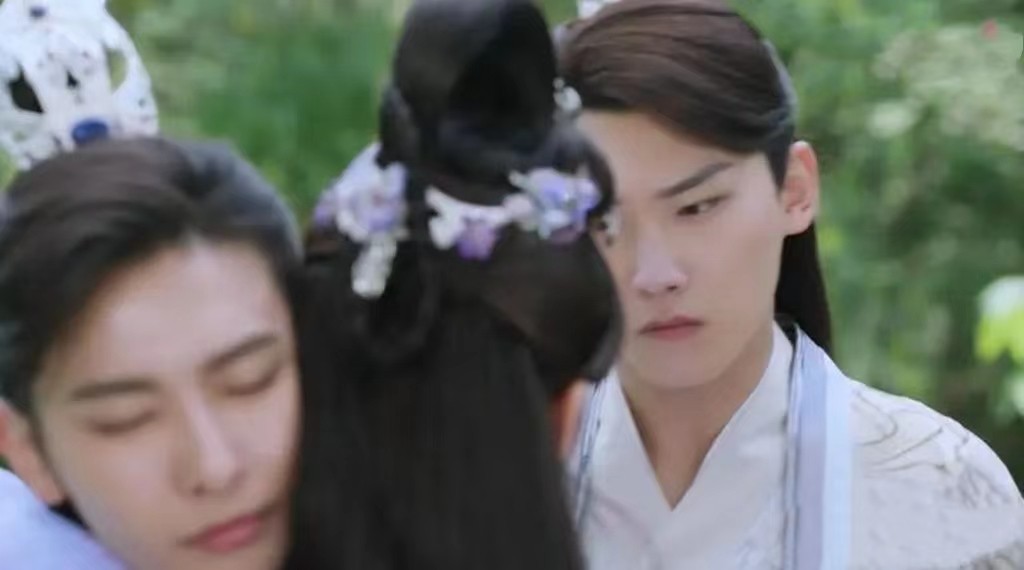How hot is the star kiss scene!Liu Tao and Zhou Yimin were scolded ...