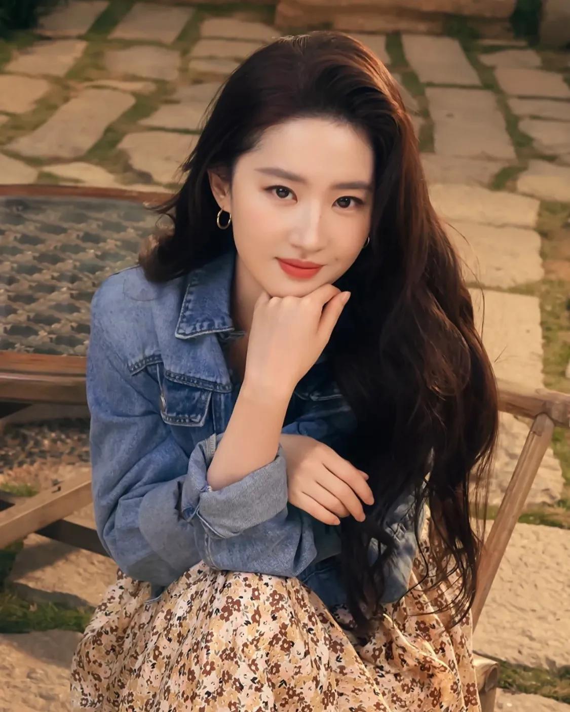 Gossip Fan said: Wang Yibo, Yang Mi, Guo Xiaoting, Zhang Da, Huang Xiaoming, Jing Boran, Liu ...