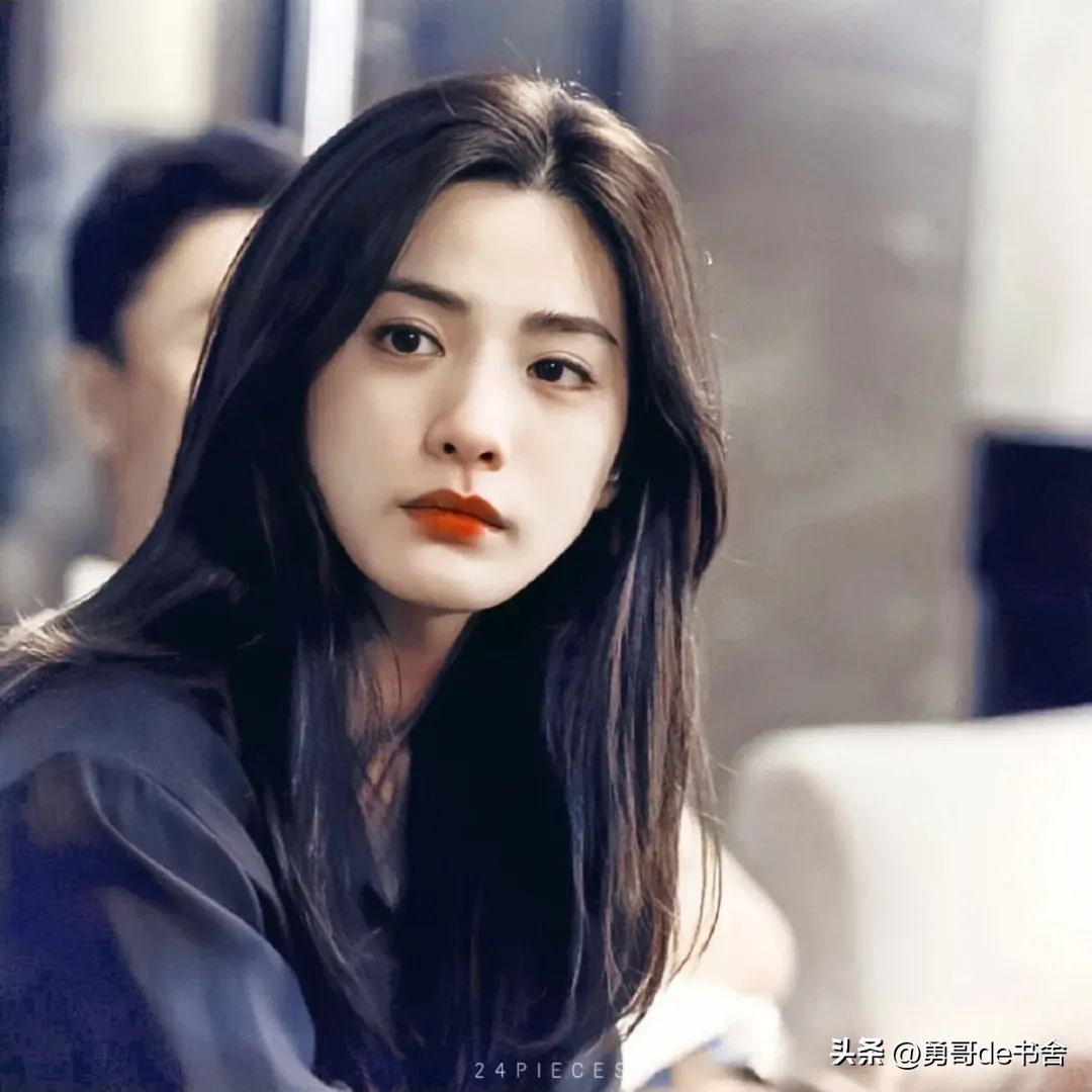 How did the bitter look on Li Qin's face disappear overnight? - iNEWS