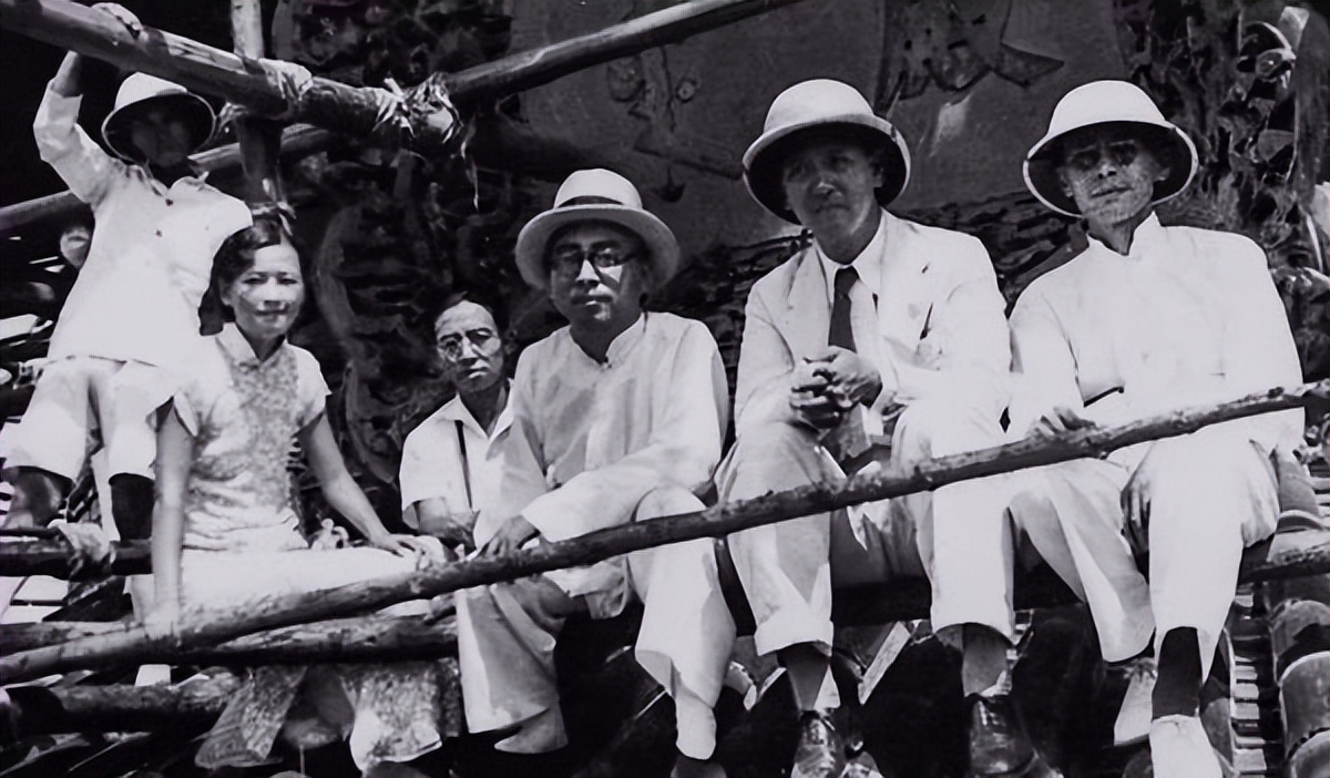 In the early days of the Anti-Japanese War, Liang Sicheng and Lin ...