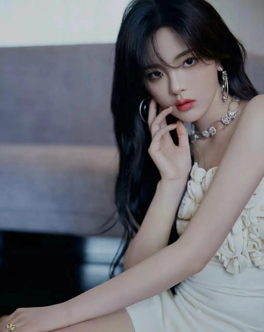 Yang Chaoyue Imedia