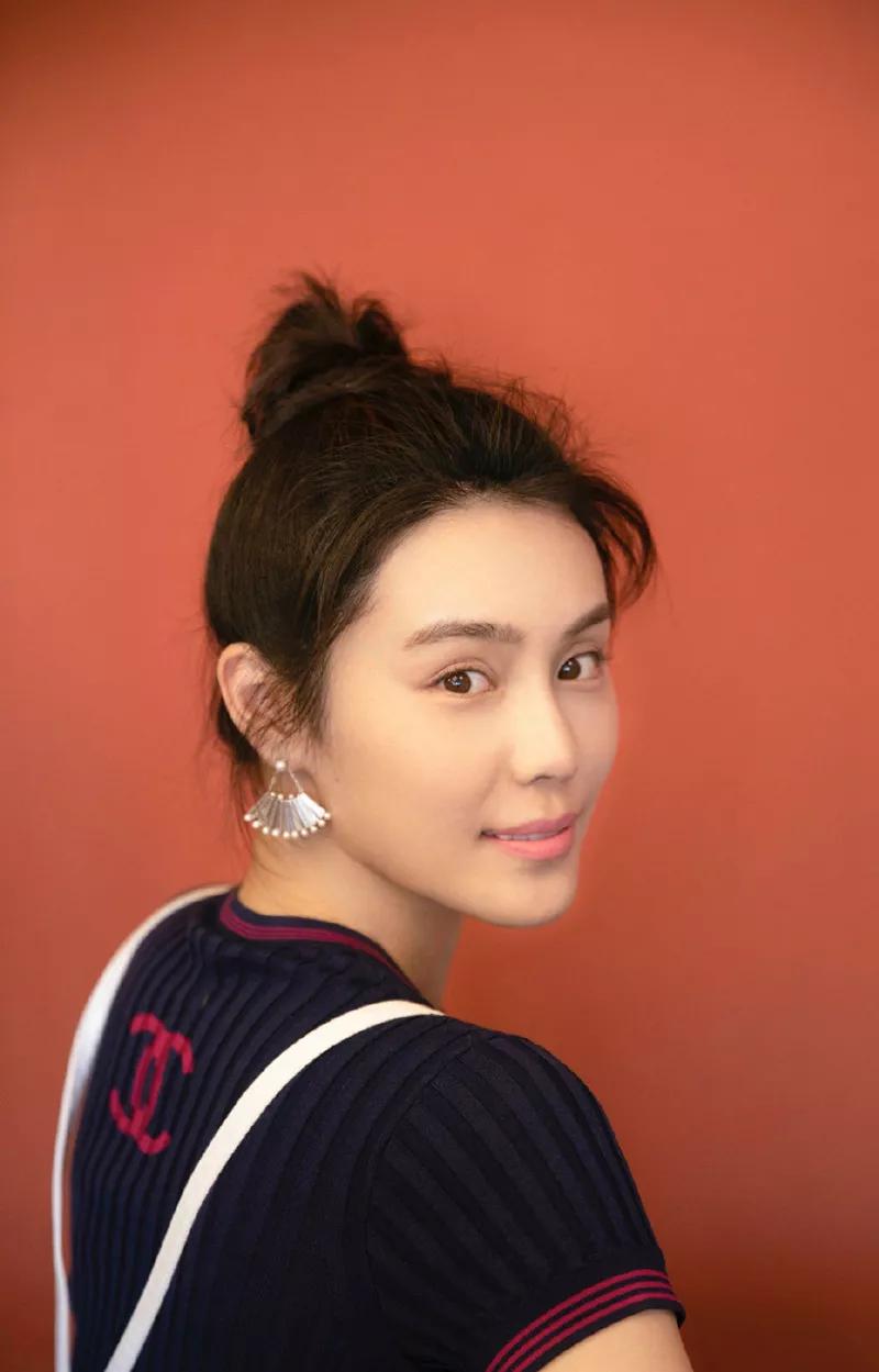 Han Dantong, Appreciation of Meitu Series - iNEWS
