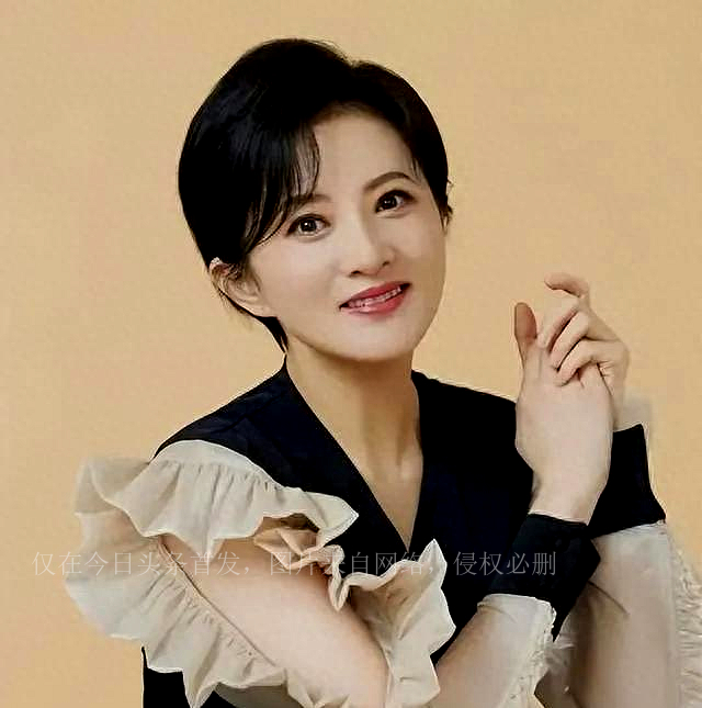 Actor Jin Ming: Graduated from Peking University, got married at the ...