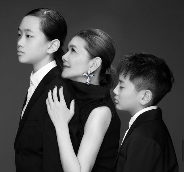 10 Taiwanese artists and their children do charity work, Ruby Lin's ...