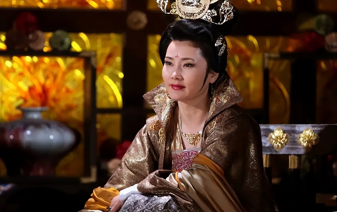 Why did Emperor Li Xian willingly give up the throne to Tang Xuanzong ...