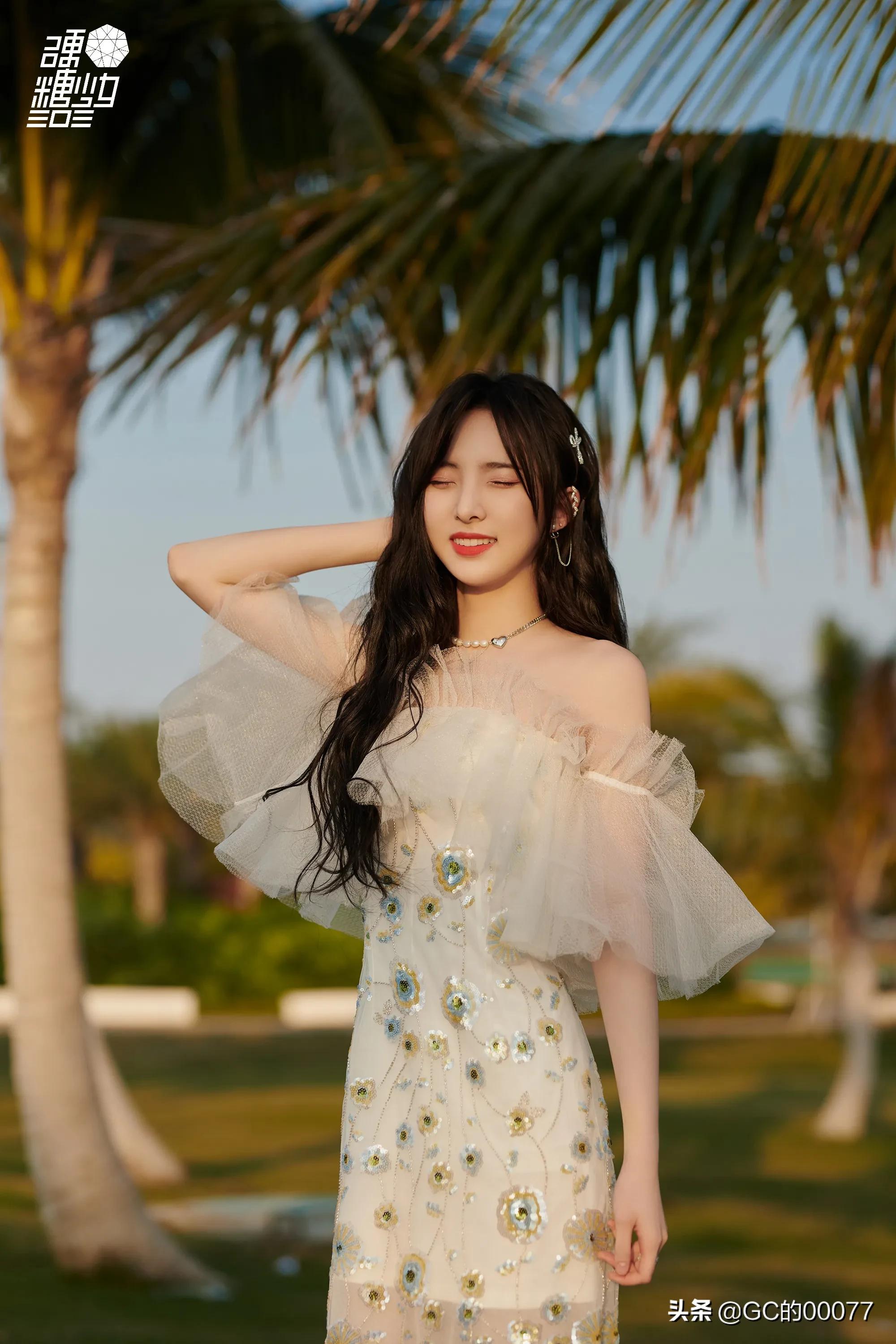 Celebrity picture Zheng Naixin - iNEWS