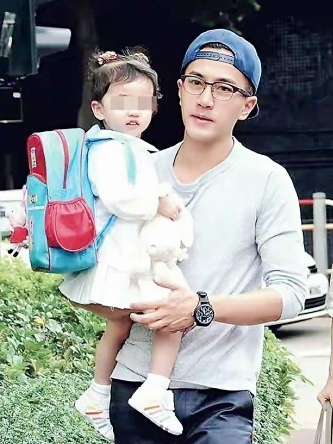 Hawick Lau took his daughter on a tour of Canada, and the 9-year-old ...