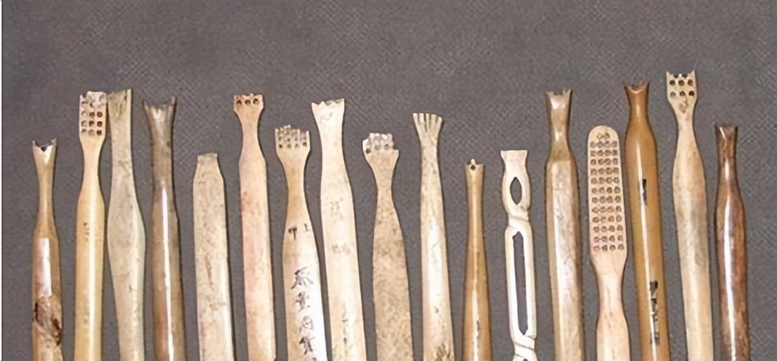 How did the ancients brush their teeth without a toothbrush? The ...