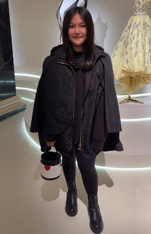 The interior scene of Li Xiang and her boyfriend's marriage room ...