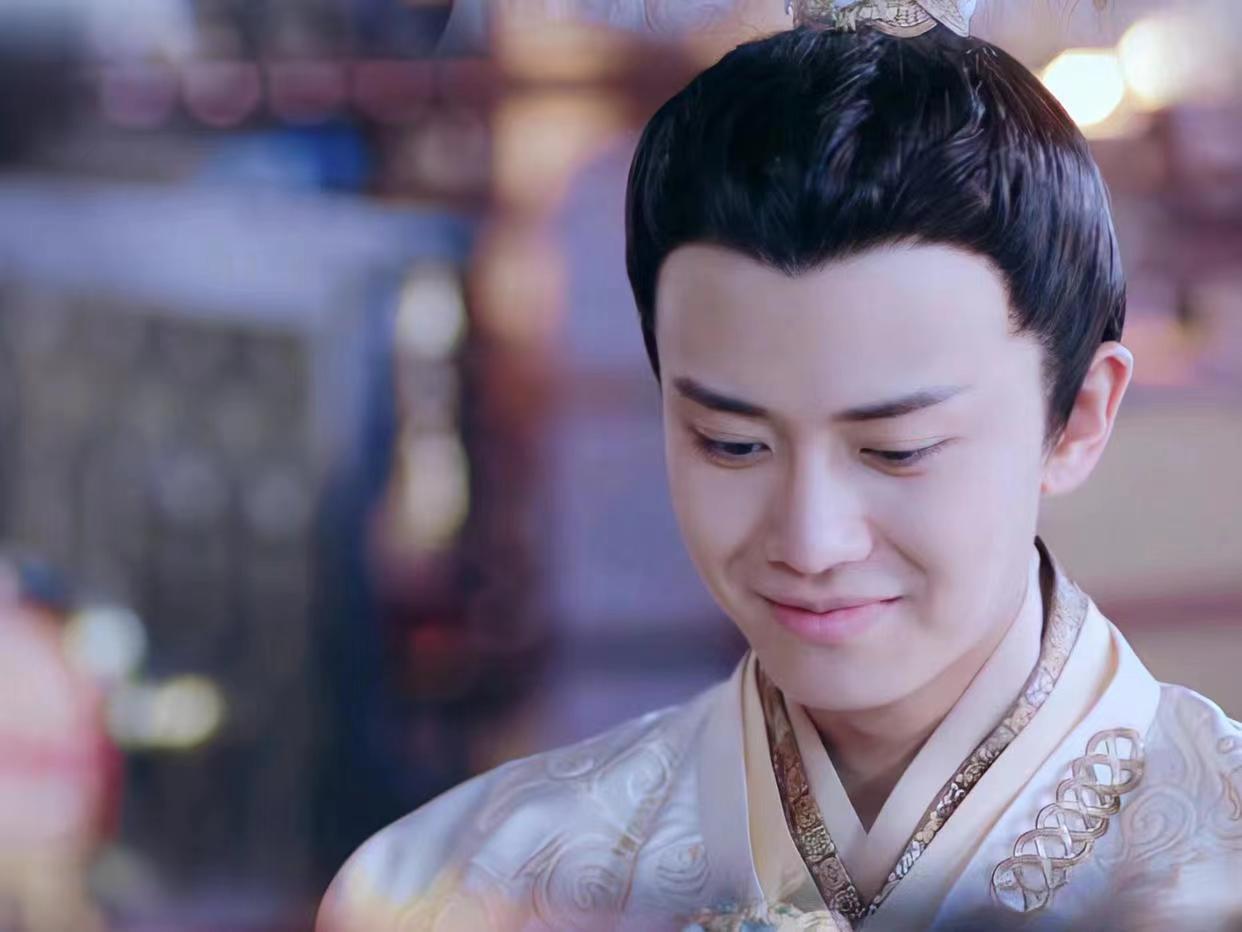 Stop it, Ren Jialun! Eating the character bonus endlessly, no matter ...