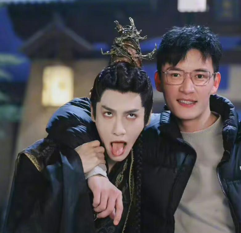 The copy of "Till The End Of The Moon" is over, Mingye Sangjiu is completely bewitched, Luo ...