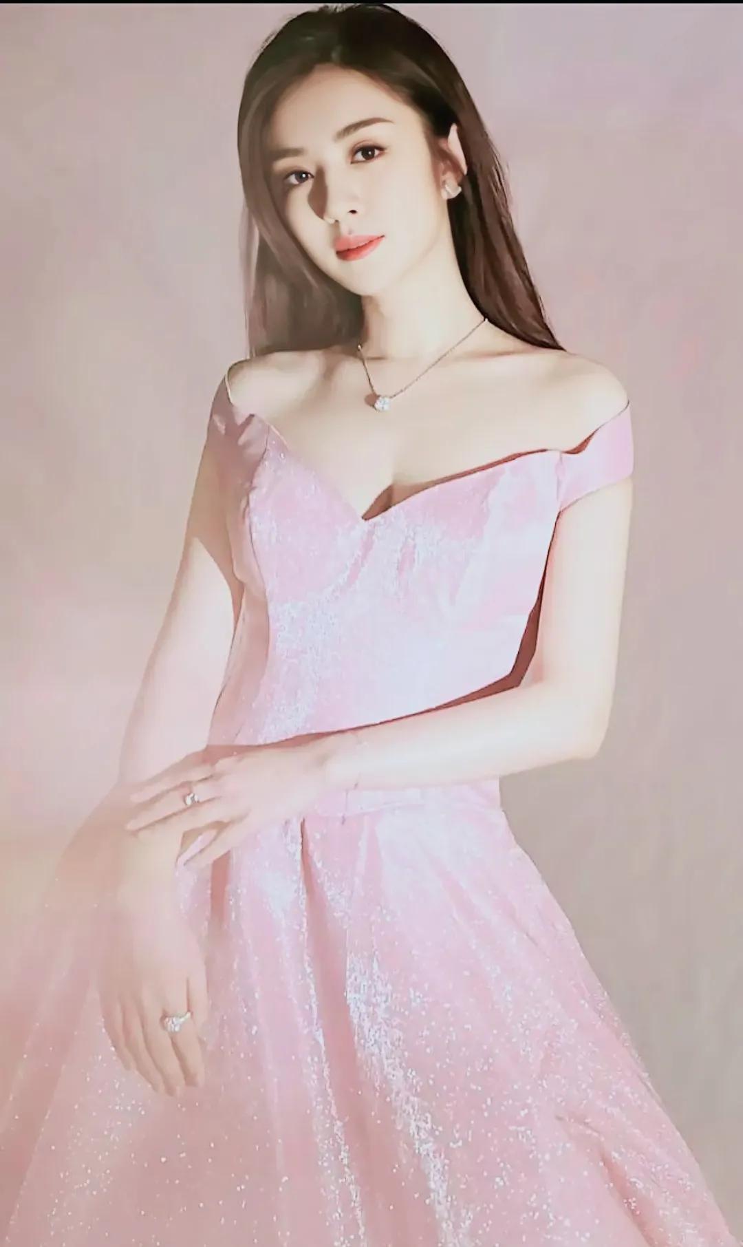 Wang Xiaochen is so charming - iNEWS