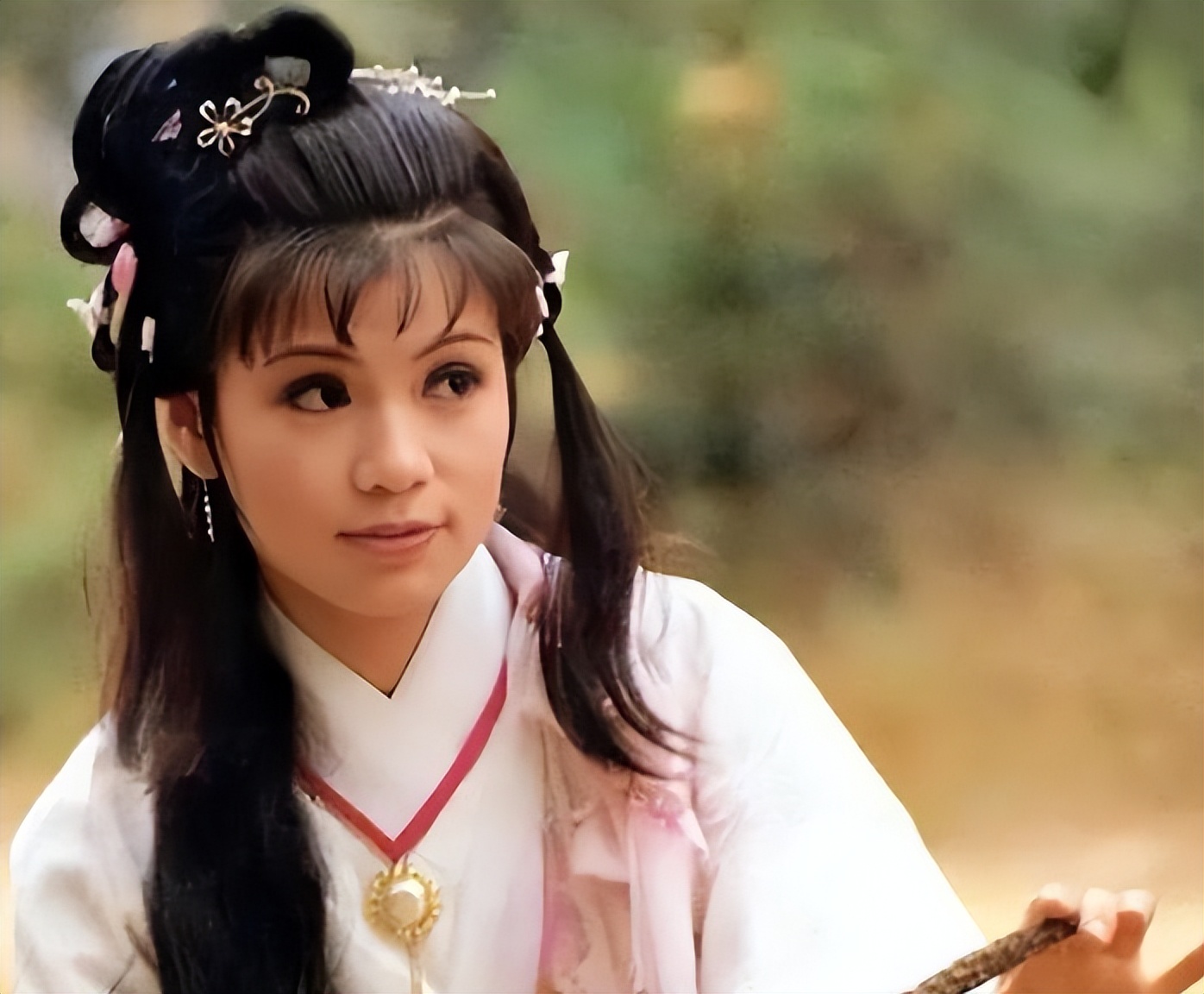 The mystery of the eternal "Pretty Huang Rong" Weng Meiling's suicide ...