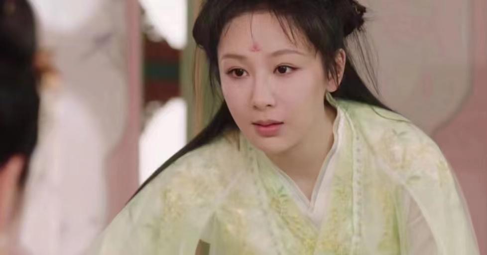 In Yang Zi's new play, the five sense organs are flying around, and the ...