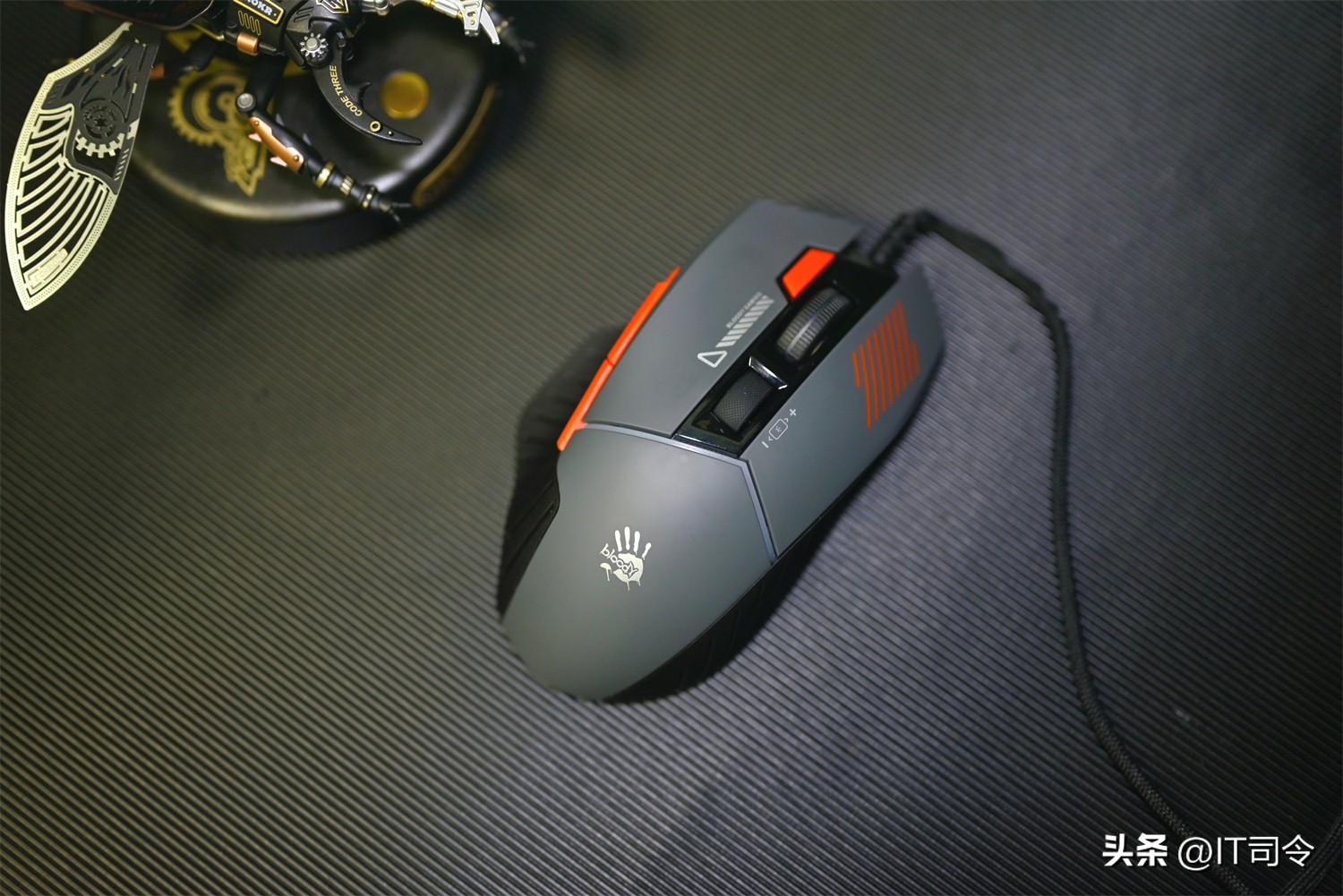 免驅調校師，血手幽靈ES52 Pro遊戲鼠標助你ACE更加得心應手 - 資訊咖