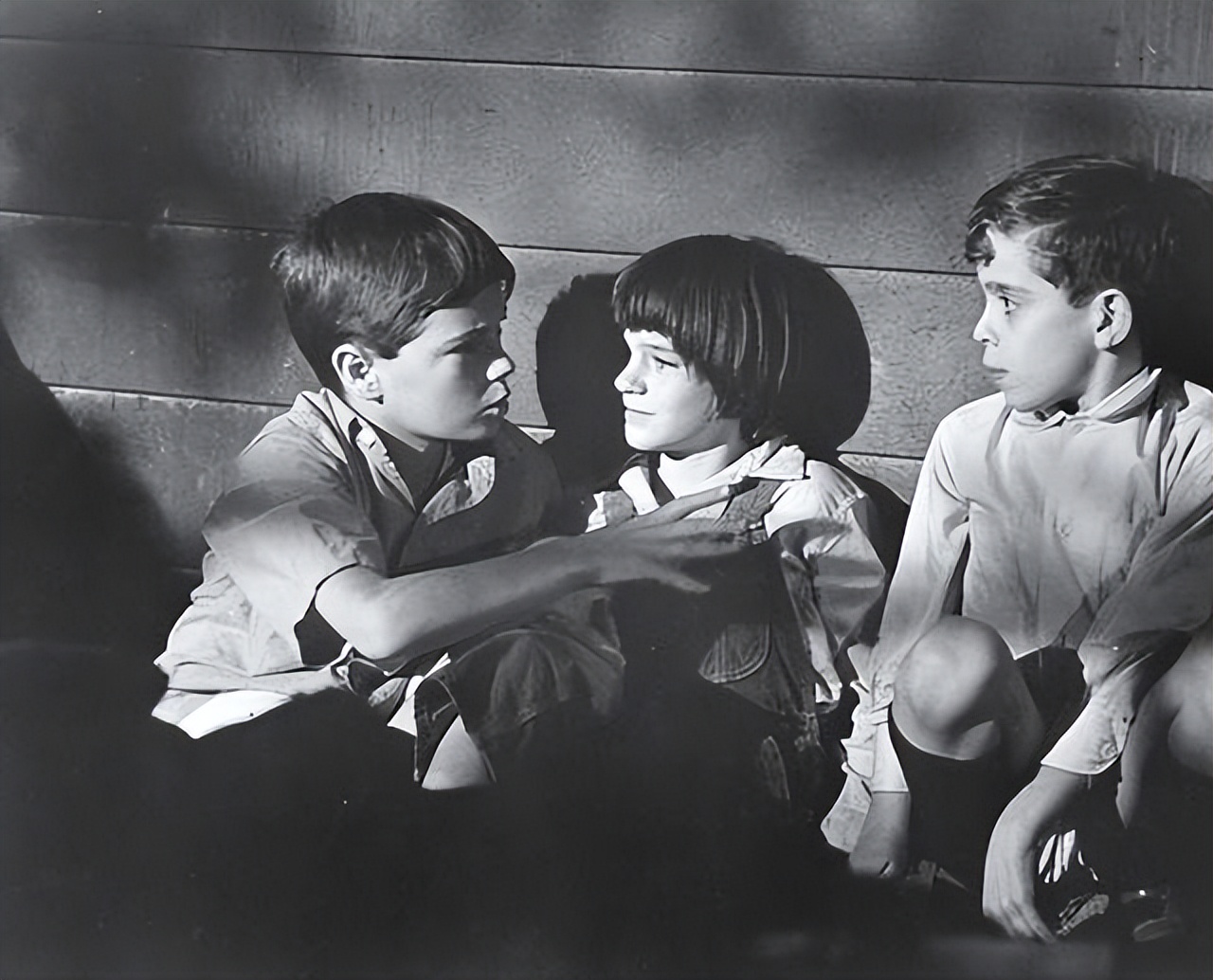 How "To Kill a Mockingbird" leads the audience to think about what ...