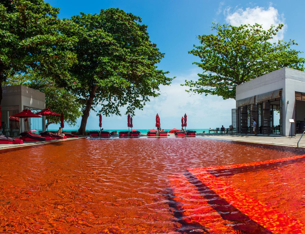 Top 5 Magical Swimming Pools in the World - iNEWS