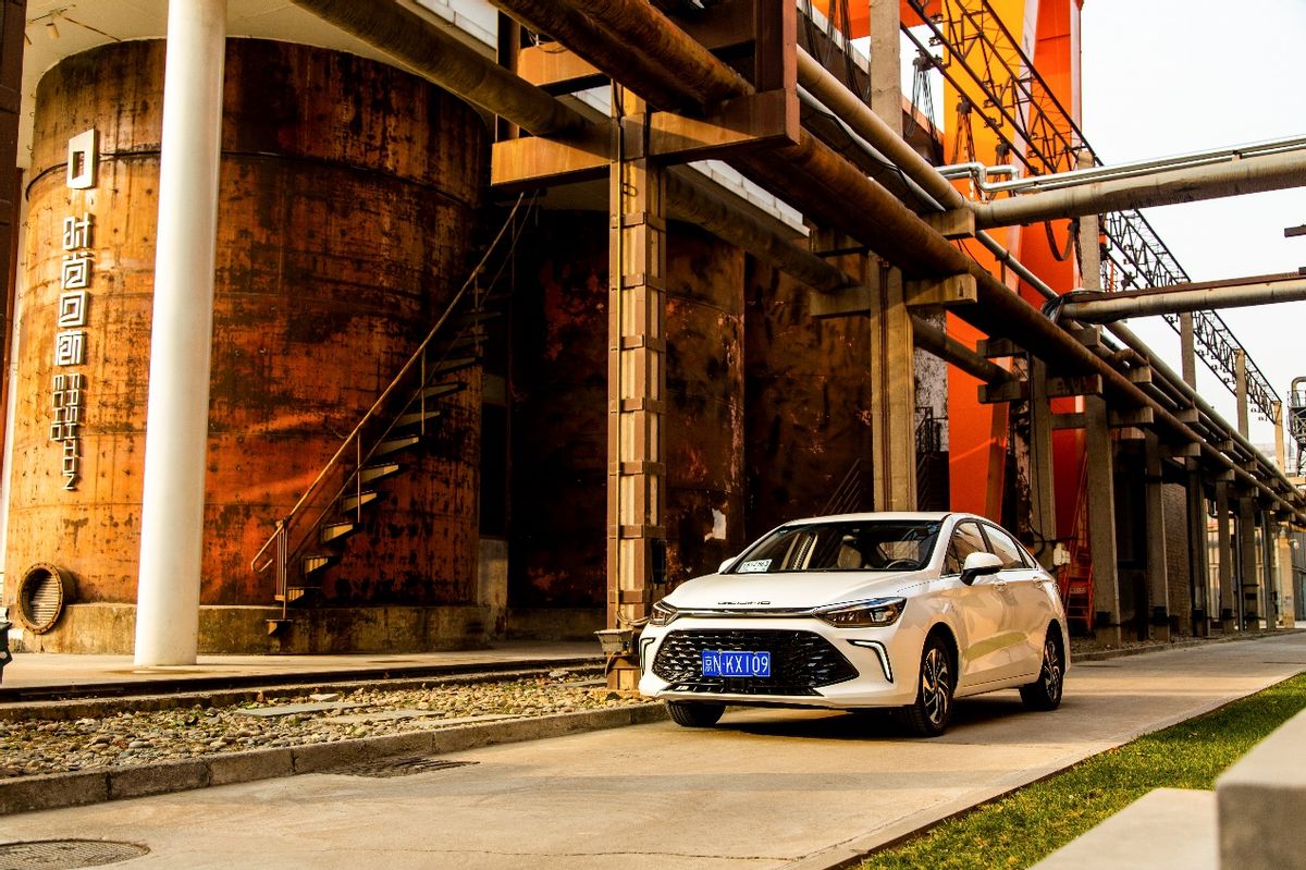 25-year-old first purchase of Beijing U5 PLUS: good-looking ...