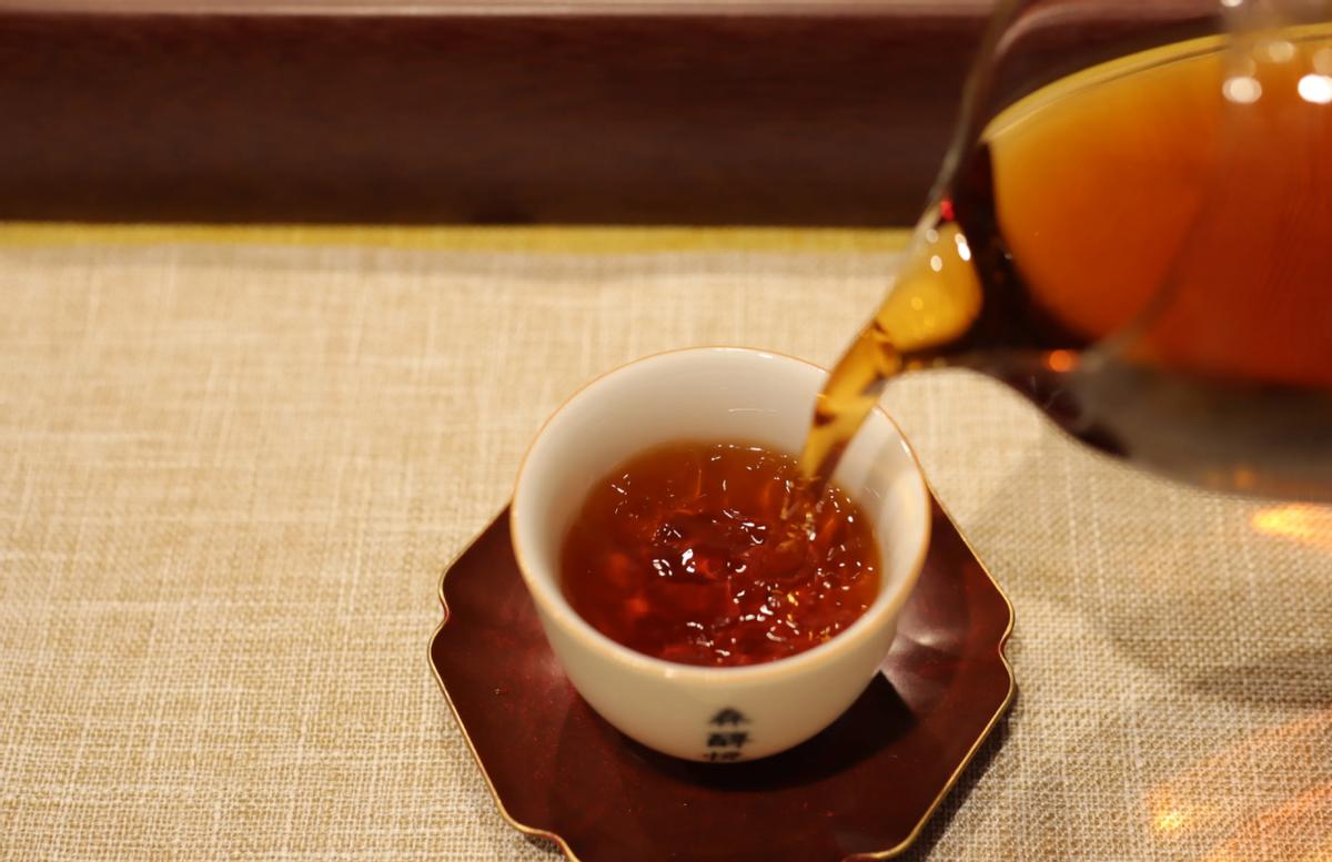 The elders in the family love to drink tea, as children: it is ...