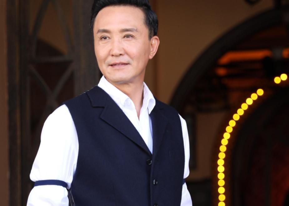 Actor Wu Gang: Married first love Yue Xiuqing, married for 31 years and ...