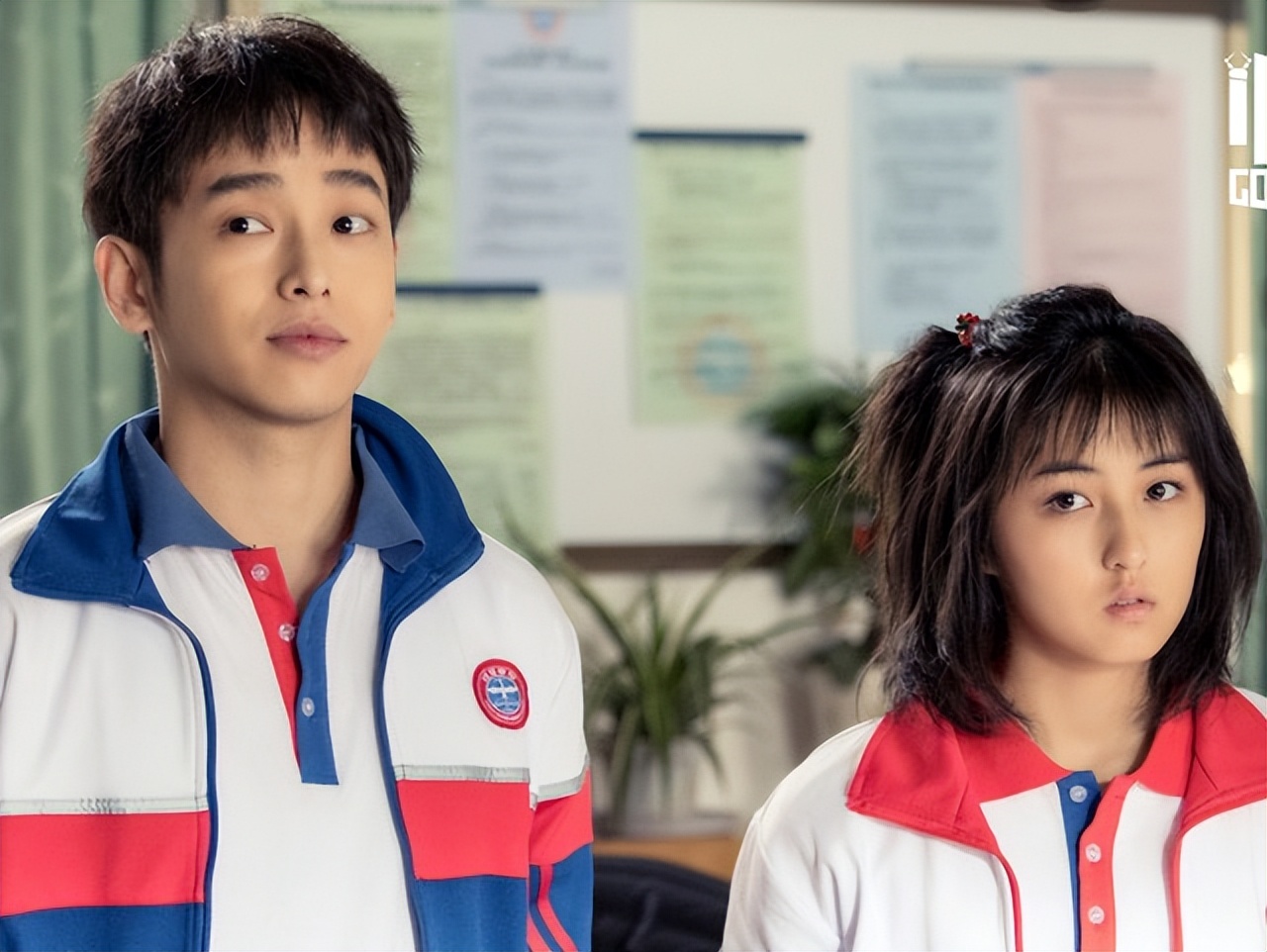 Zhang Zifeng and Hu Xianxu made their debut as a husband and wife. The ...