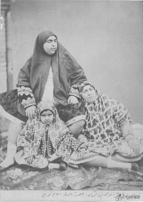 The story behind the long-bearded "Princess Qajar" is actually a fusion ...