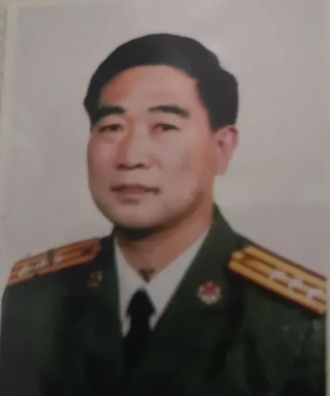 The Spirit of Lei Feng - iNEWS