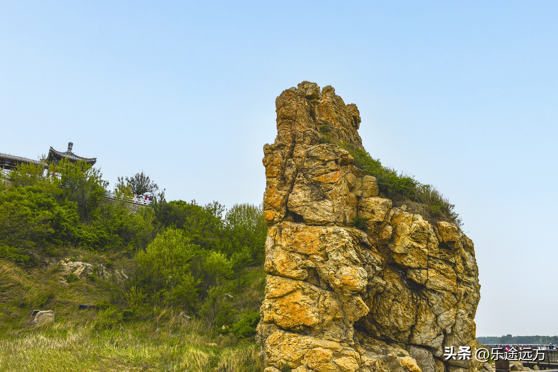 Why is this park in Beidaihe called Pigeon Nest? - iNEWS