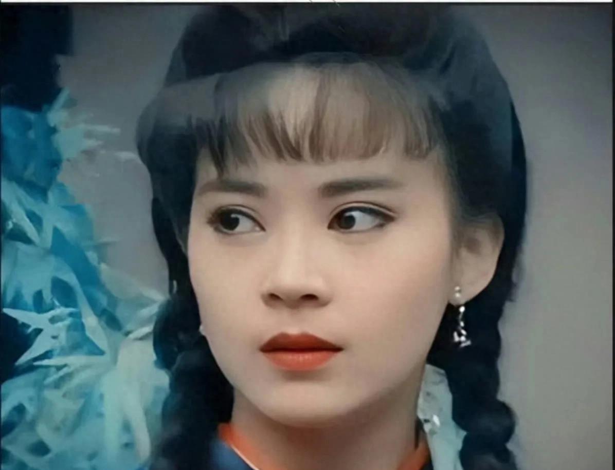 Actor Yu Xiaofan: When she married her first love, Weng Jiaming, her whole family objected, her ...