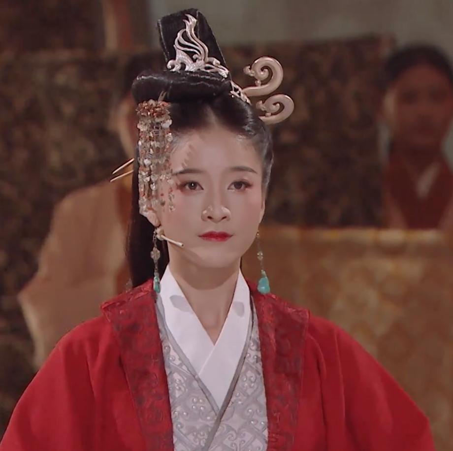 Zhang Yuqi's costume makeup was scolded for being greasy?!Netizen: Are ...