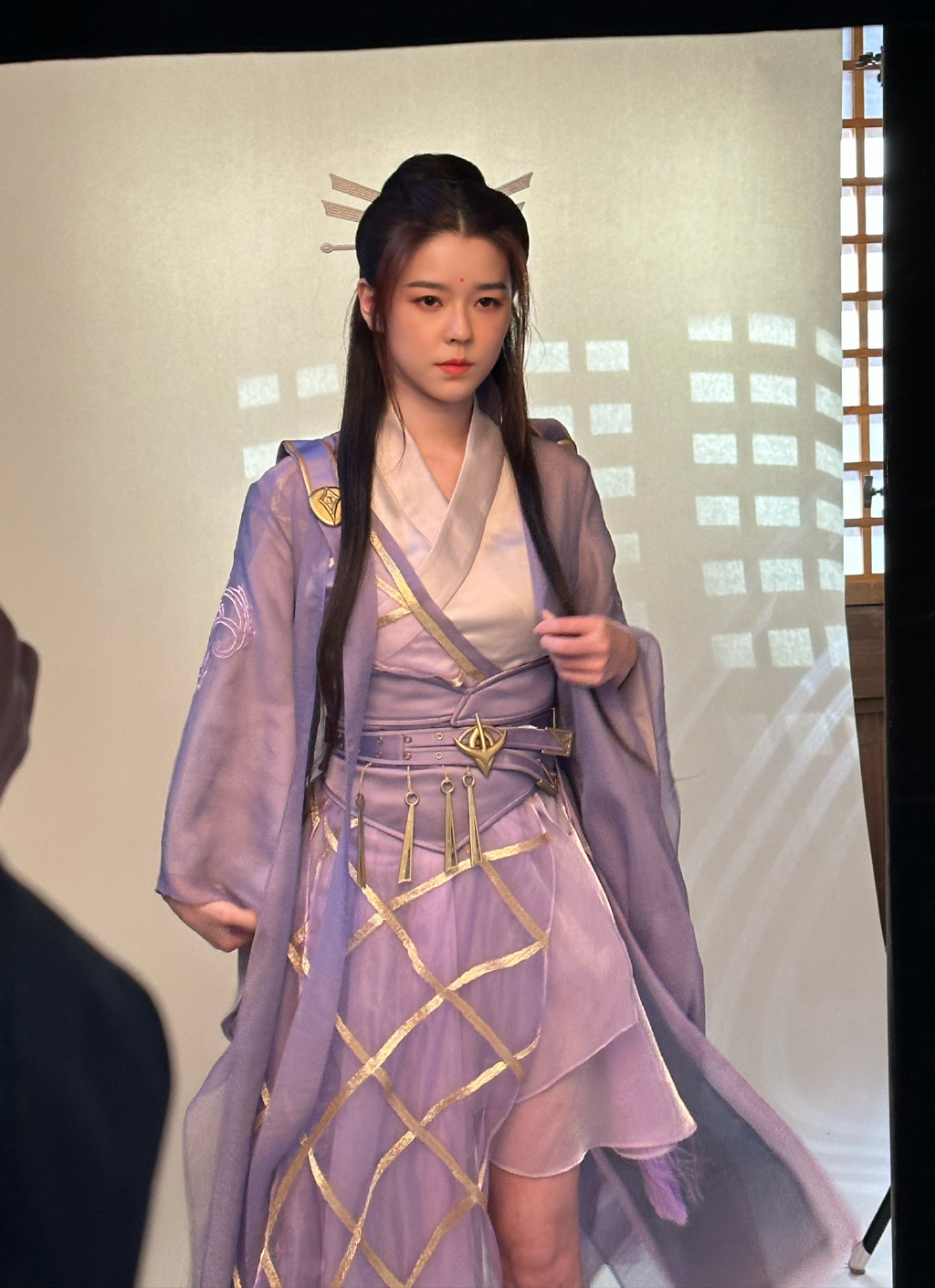 Mozi played Zhou Zhiruo and went to Hengdian with Tong Jincheng to film ...