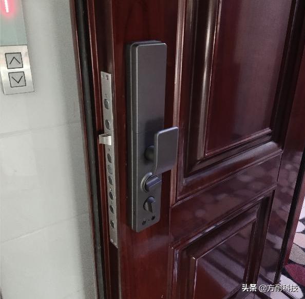 What is the difference between the overlord lock body and the standard ...