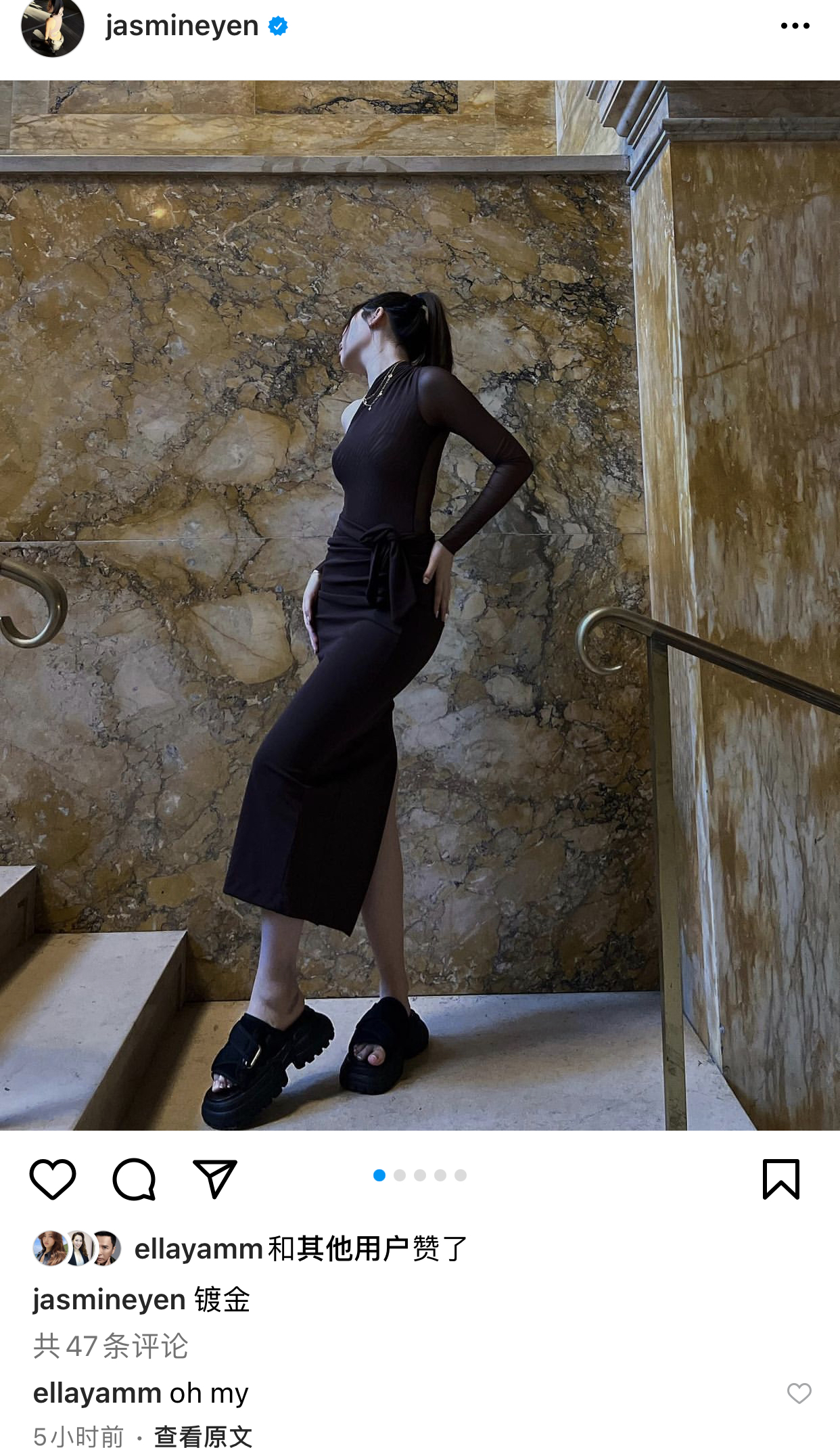 Donnie Yen's 18-year-old daughter took a photo, wearing a tight skirt ...